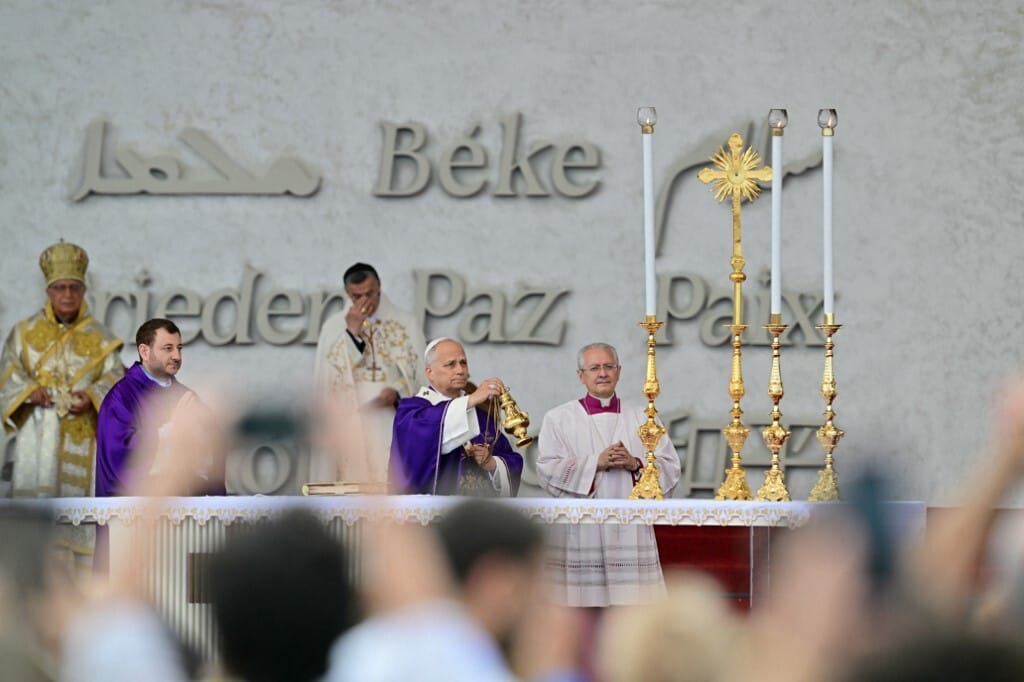 A béke küldöttjeként lépett színre XIV. Leó pápa első külföldi útján ...